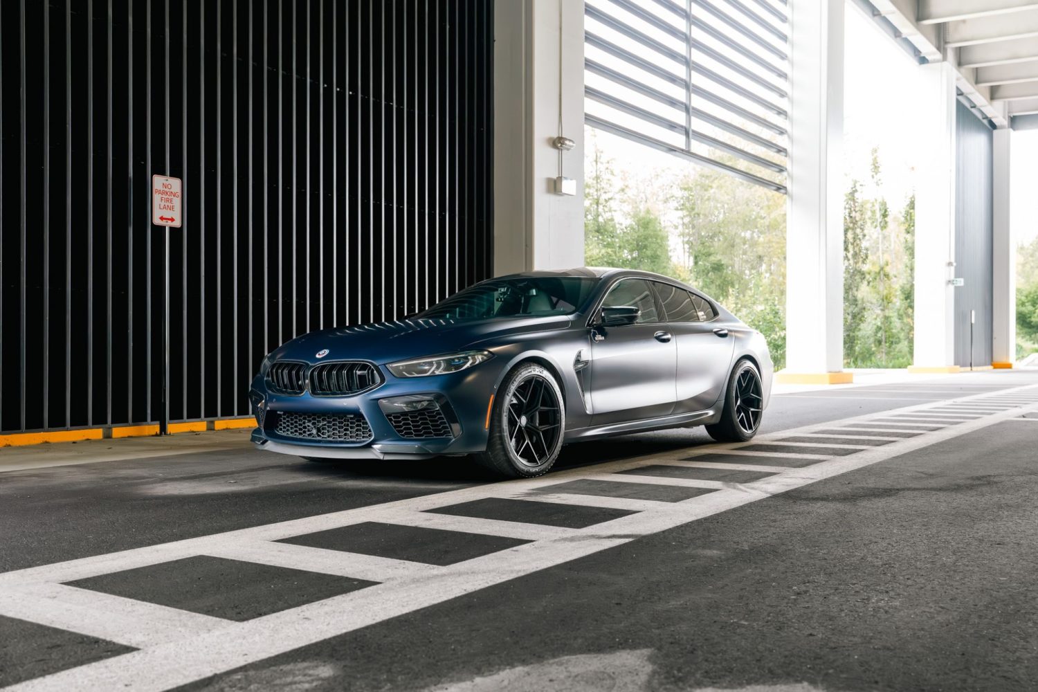 BMW M8 F9X Blue Forgelite SV00 | Wheel Front