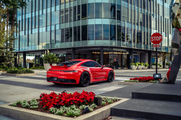 Porsche 911 Carrera 992 Red Forgelite SV01-X | Wheel Front