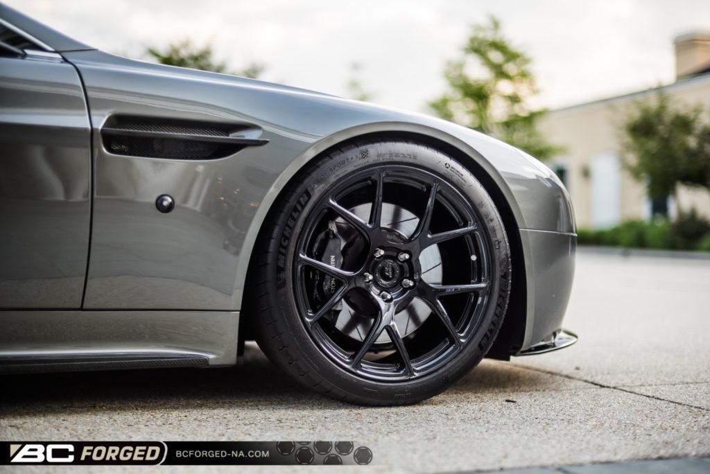 Aston Martin Vantage Grey BC Forged RZ05 | Wheel Front