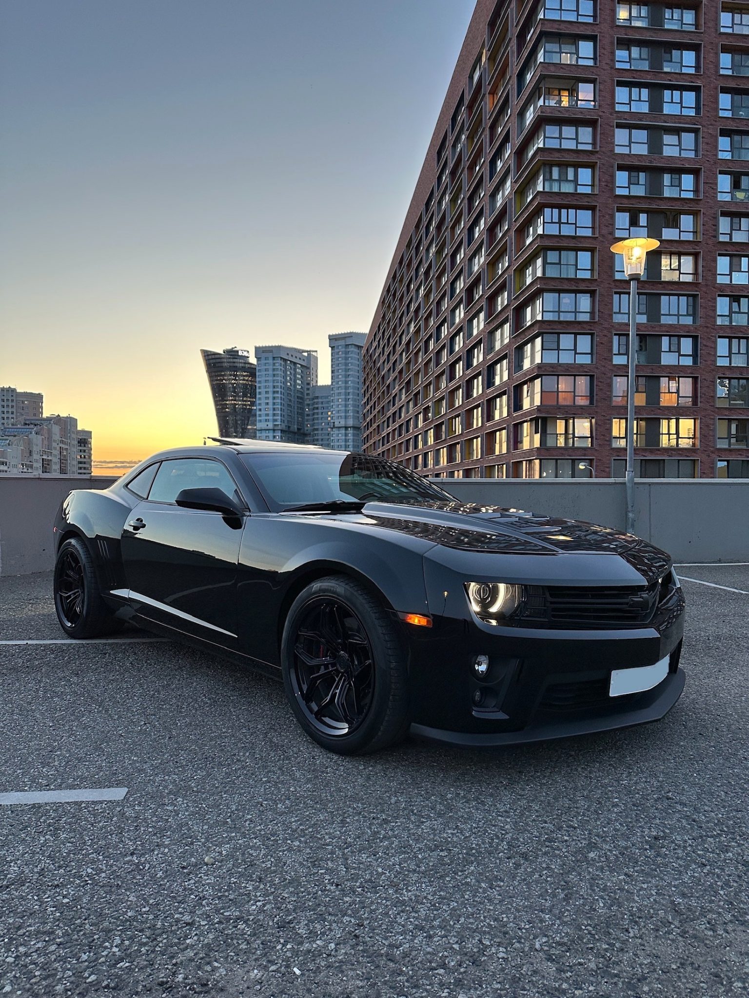 Chevrolet Camaro 5th Gen Black Rusch GT-02R | Wheel Front