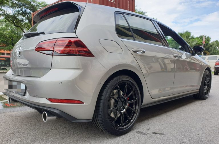 Volkswagen Golf GTI 7 Grey Advan RZ-F2 | Wheel Front