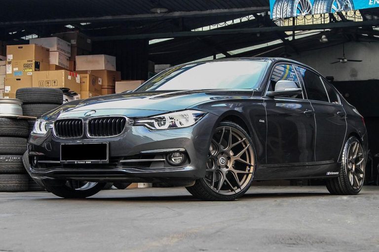 BMW 320i F30 Grey HRE FF01 | Wheel Front