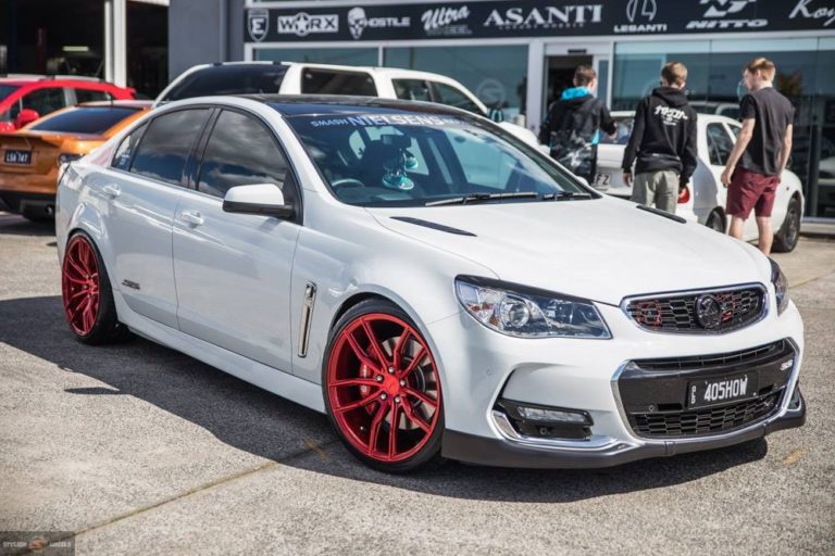 Holden/HSV Commodore VF White Koya SF11 | Wheel Front