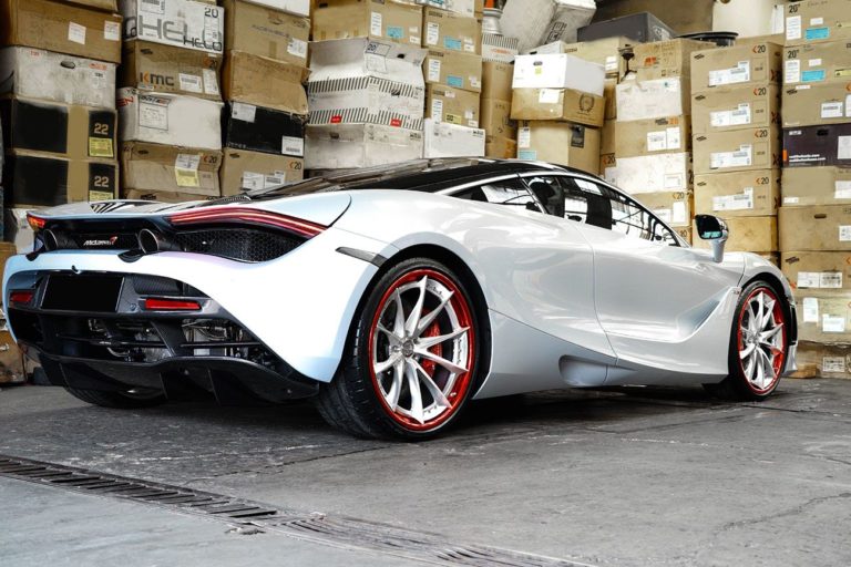McLaren 720S White HRE S204 Wheel | Wheel Front