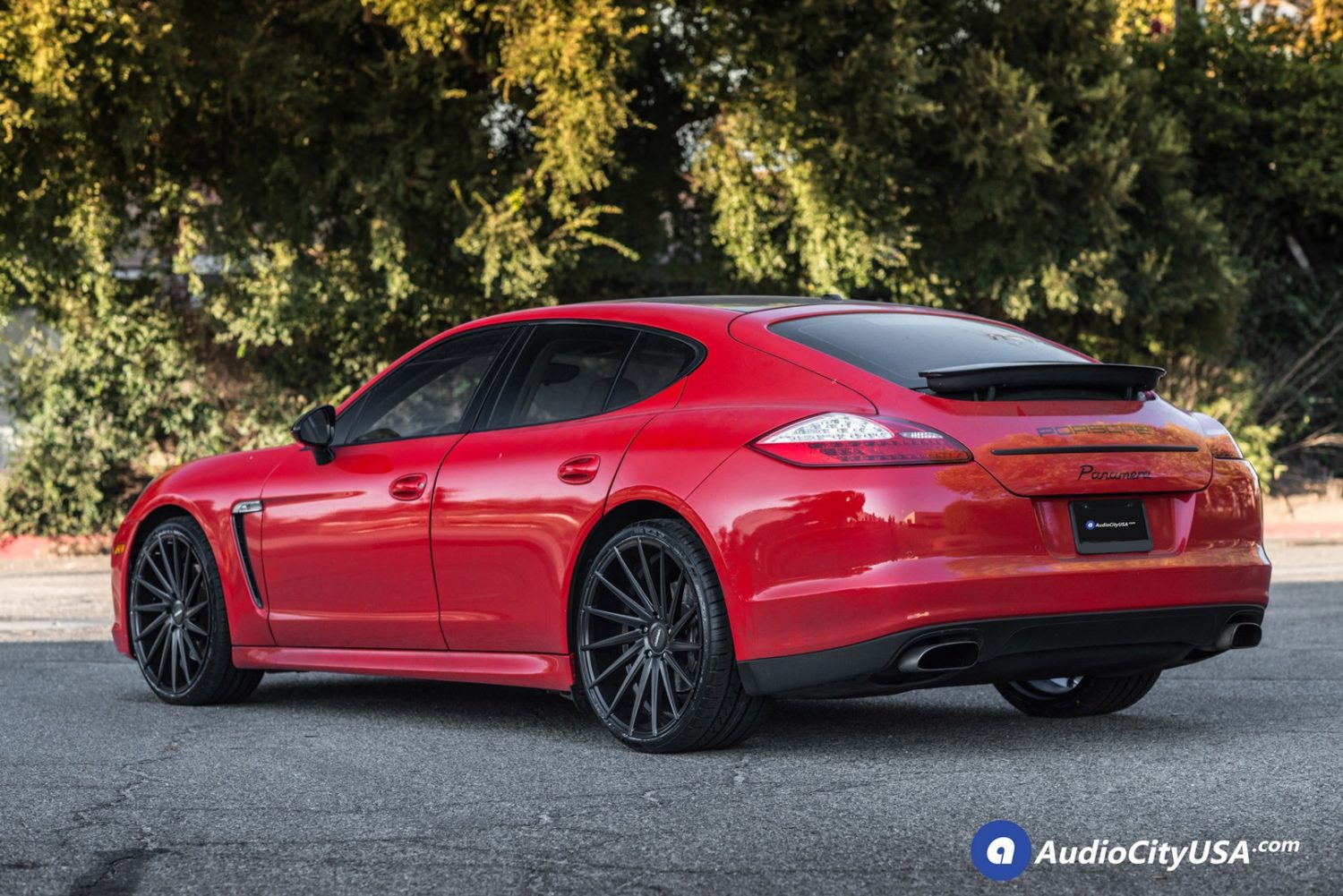Porsche Panamera Red Varro VD15 | Wheel Front