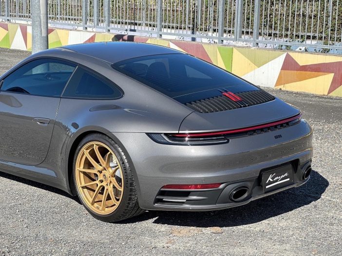 Porsche 911 Carrera 992 Grey Koya PR01 | Wheel Front