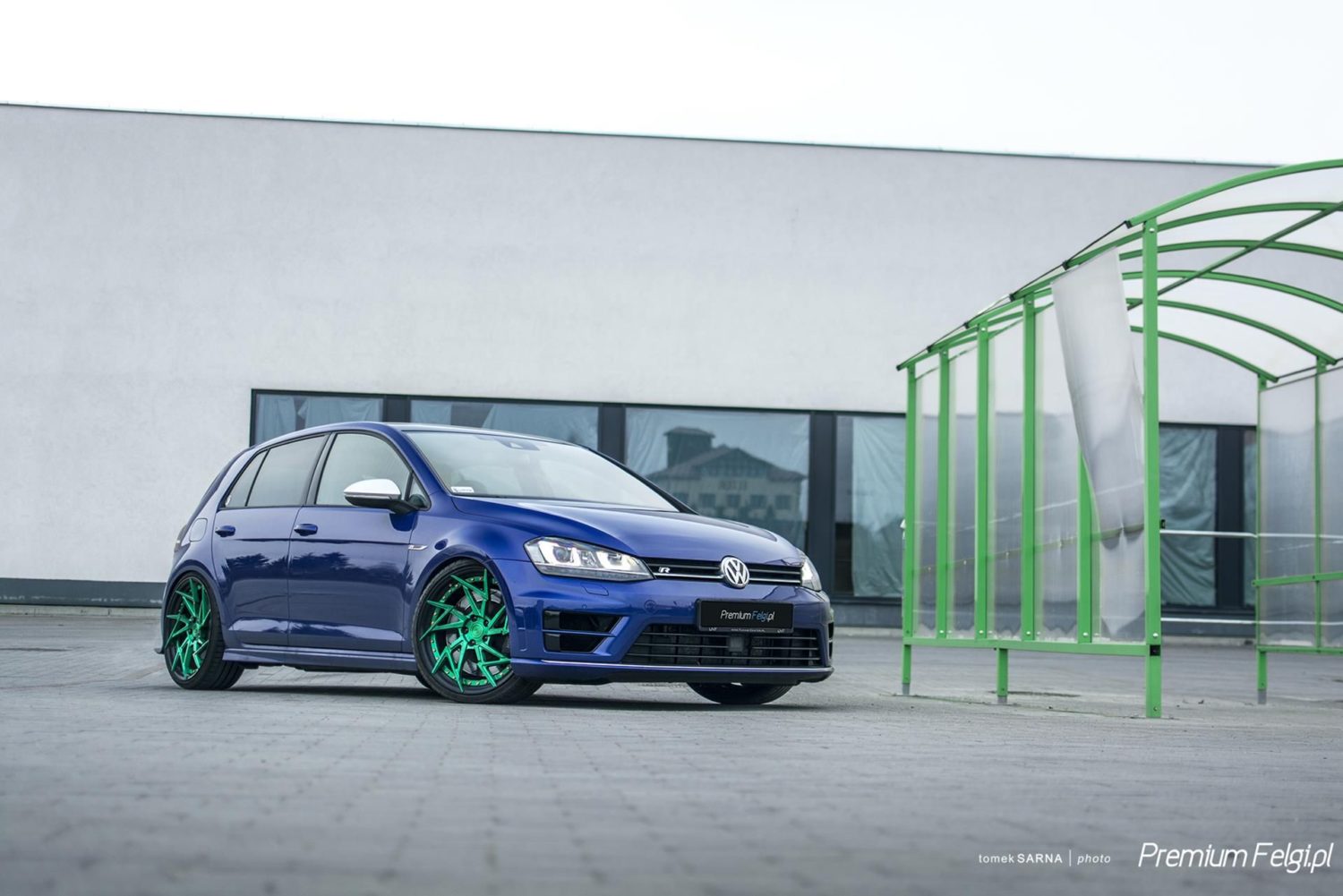 Volkswagen Golf R 7 Blue | Aftermarket Wheels | BC Forged HCA222S ...