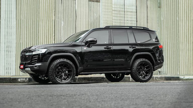 Toyota LandCruiser GR 300 Series Black Vossen HF6-4 | Wheel Front