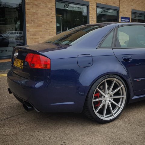 Audi RS4 B7 Blue Rohana RFX1 | Wheel Front