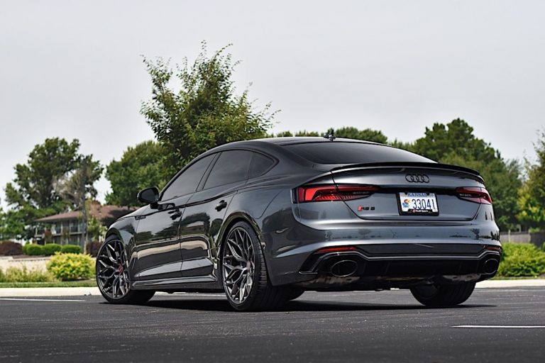 Audi RS5 B9 Grey with Vossen HF-2 Aftermarket Wheels | Wheel Front