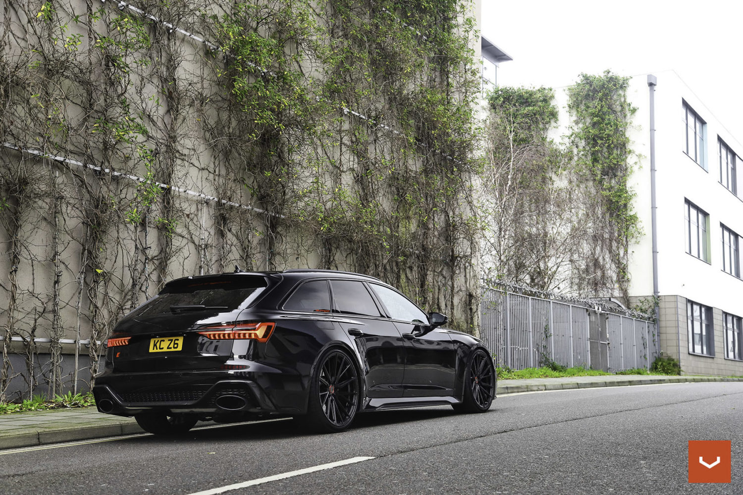 Audi RS6 C8 Black Vossen HF-4T | Wheel Front
