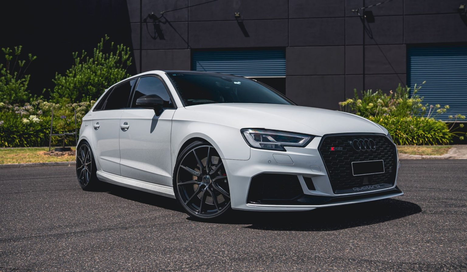 Audi RS3 8V Hatch White Vossen HF-3 | Wheel Front