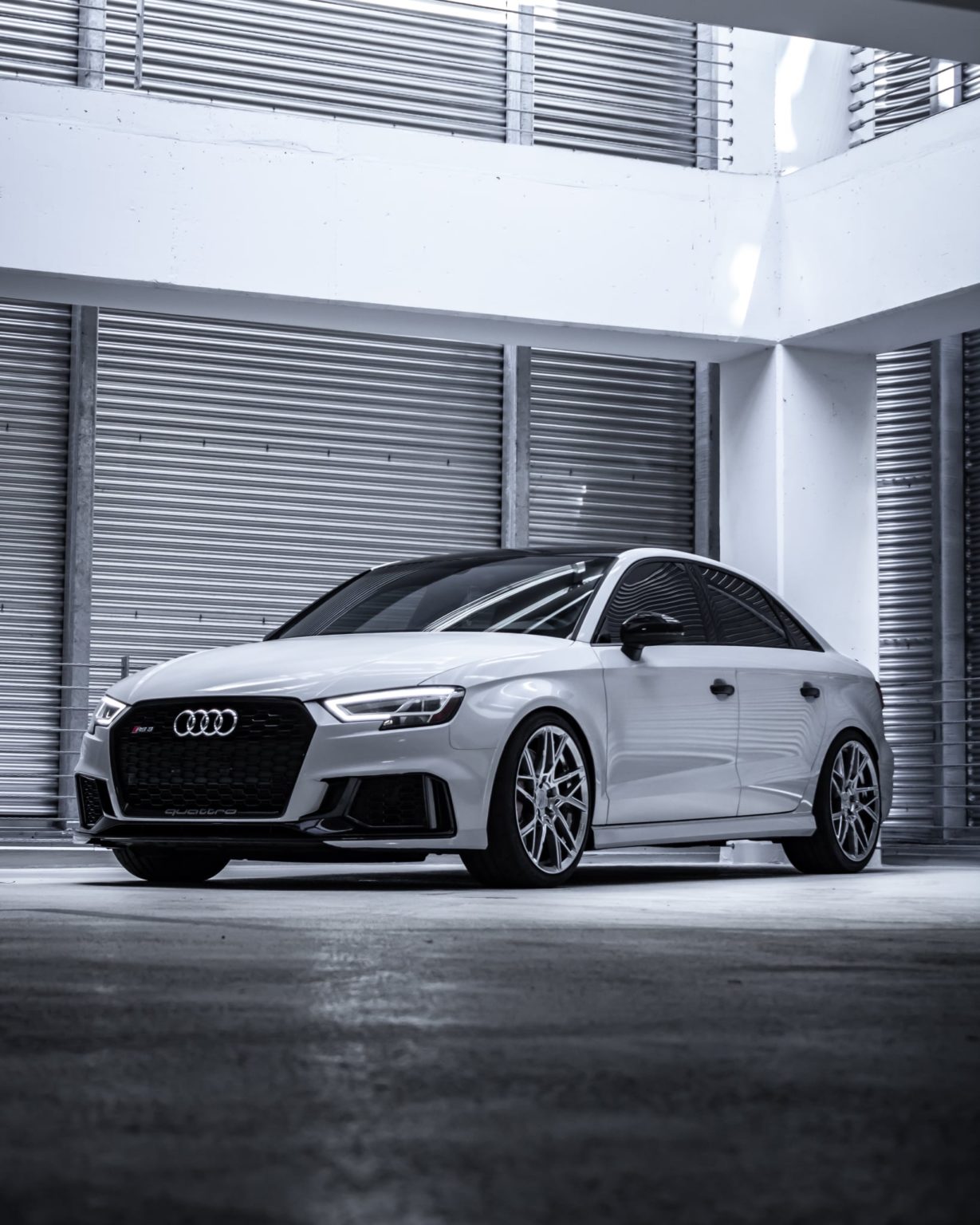 Audi RS3 8V Sedan White Zito ZFX | Wheel Front