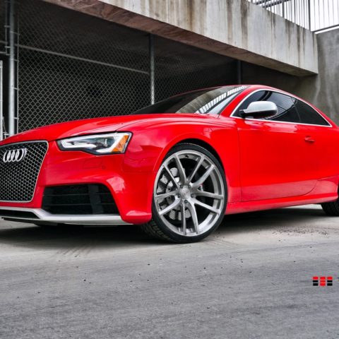 Audi RS5 B8 Red Modulare B30 | Wheel Front