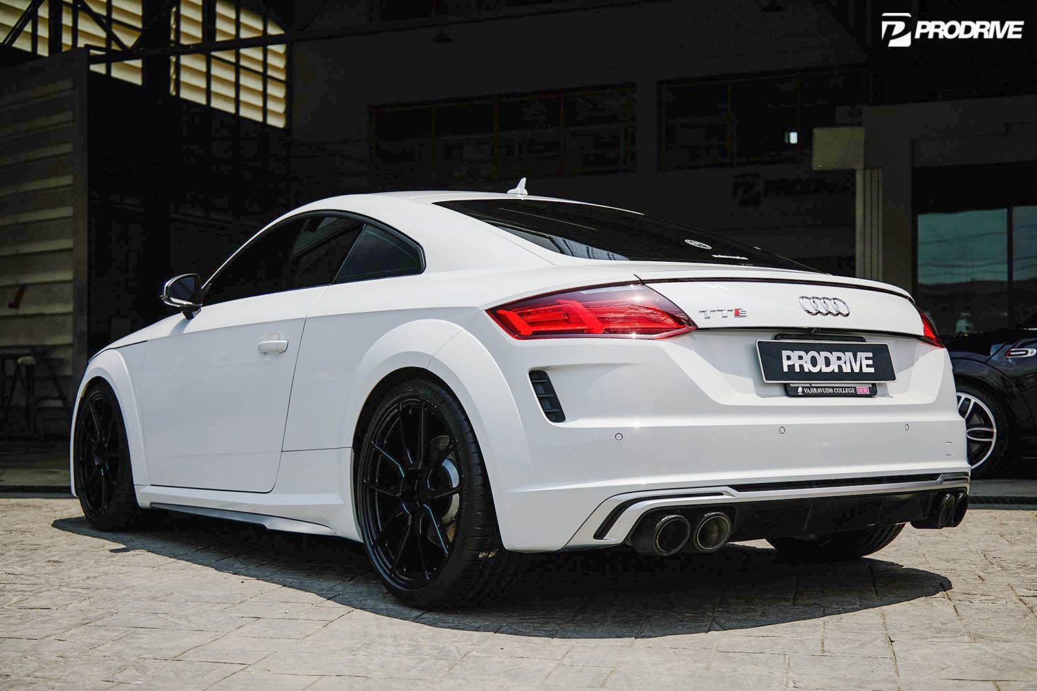 Audi TTS 8S White BC Forged EH172 | Wheel Front