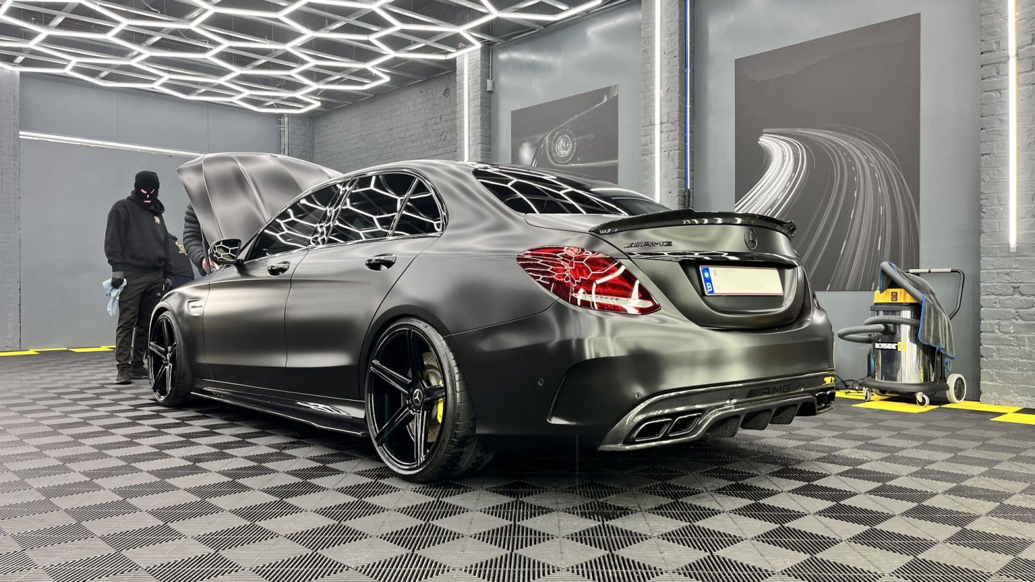 Mercedes-Benz C63 AMG W205 Black mbDESIGN KV1 | Wheel Front