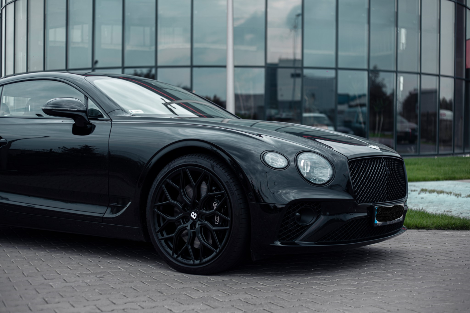 Bentley Continental Black Vossen HF-2 | Wheel Front