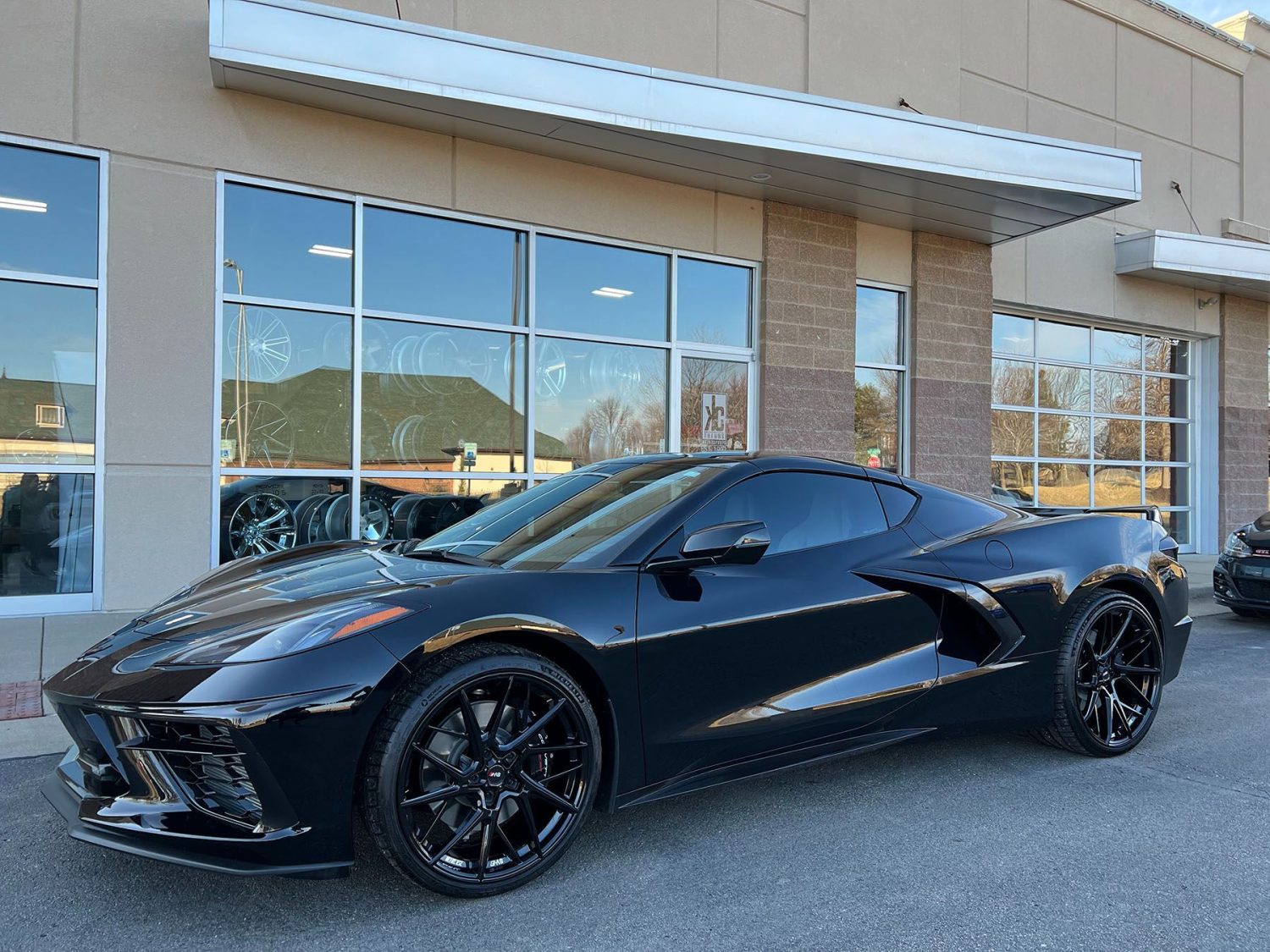 Chevrolet Corvette C8 Stingray Black Savini SV-F6 | Wheel Front