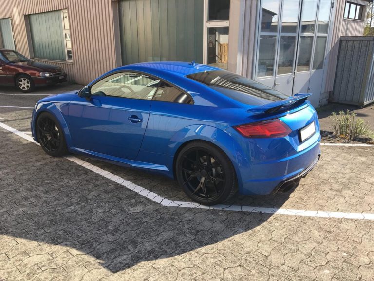 Audi TTRS 8S Blue Rohana RFX5 | Wheel Front