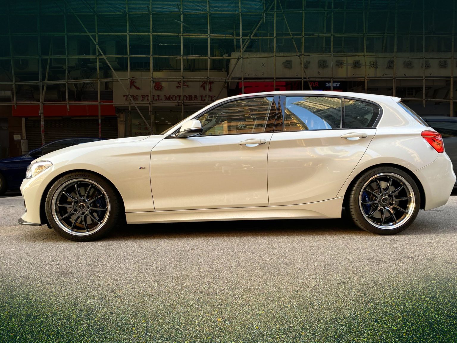 BMW 1 series F20 White Work Emotion ZR10 | Wheel Front