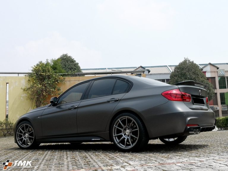 BMW 3 series F30 Grey with SSR GTX01 Aftermarket Wheels | Wheel Front