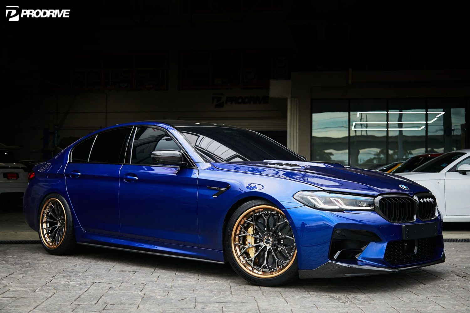 BMW M5 F90 Blue Brixton Forged CM6-R Targa | Wheel Front