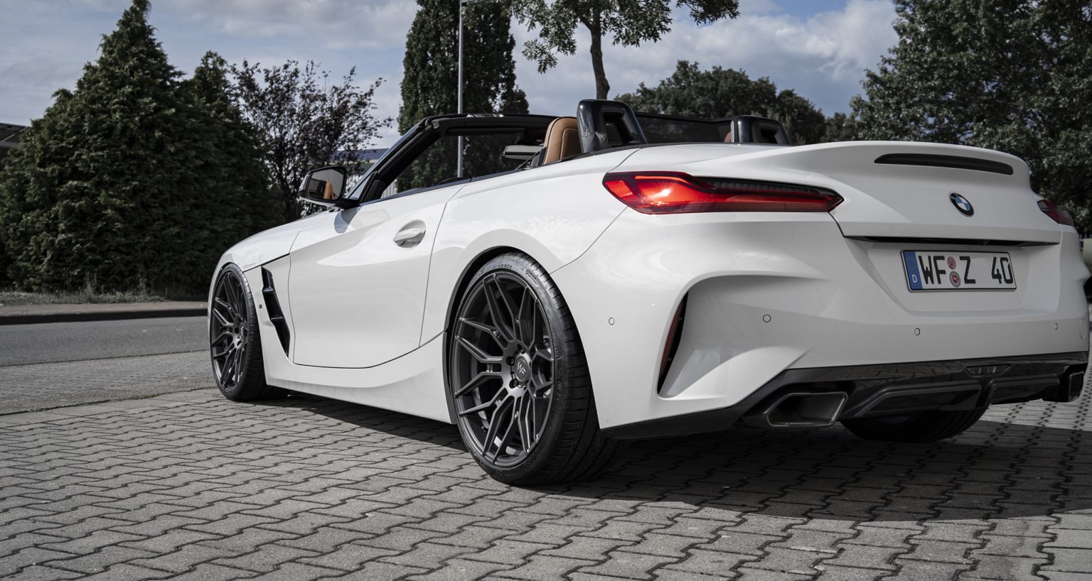 BMW Z4 G29 White Wheelforce CF.2-FF | Wheel Front