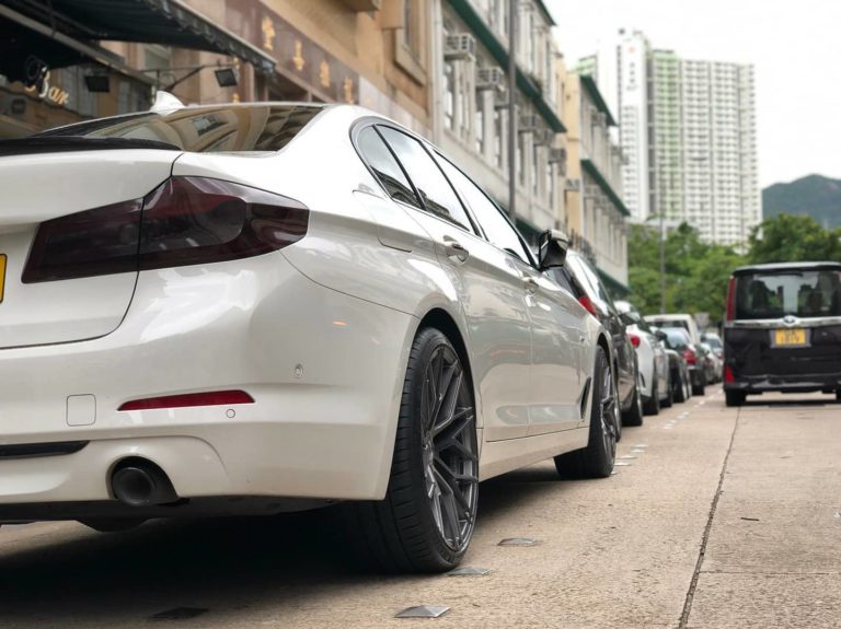 BMW 5 Series G30 White Avant Garde M520-R | Wheel Front