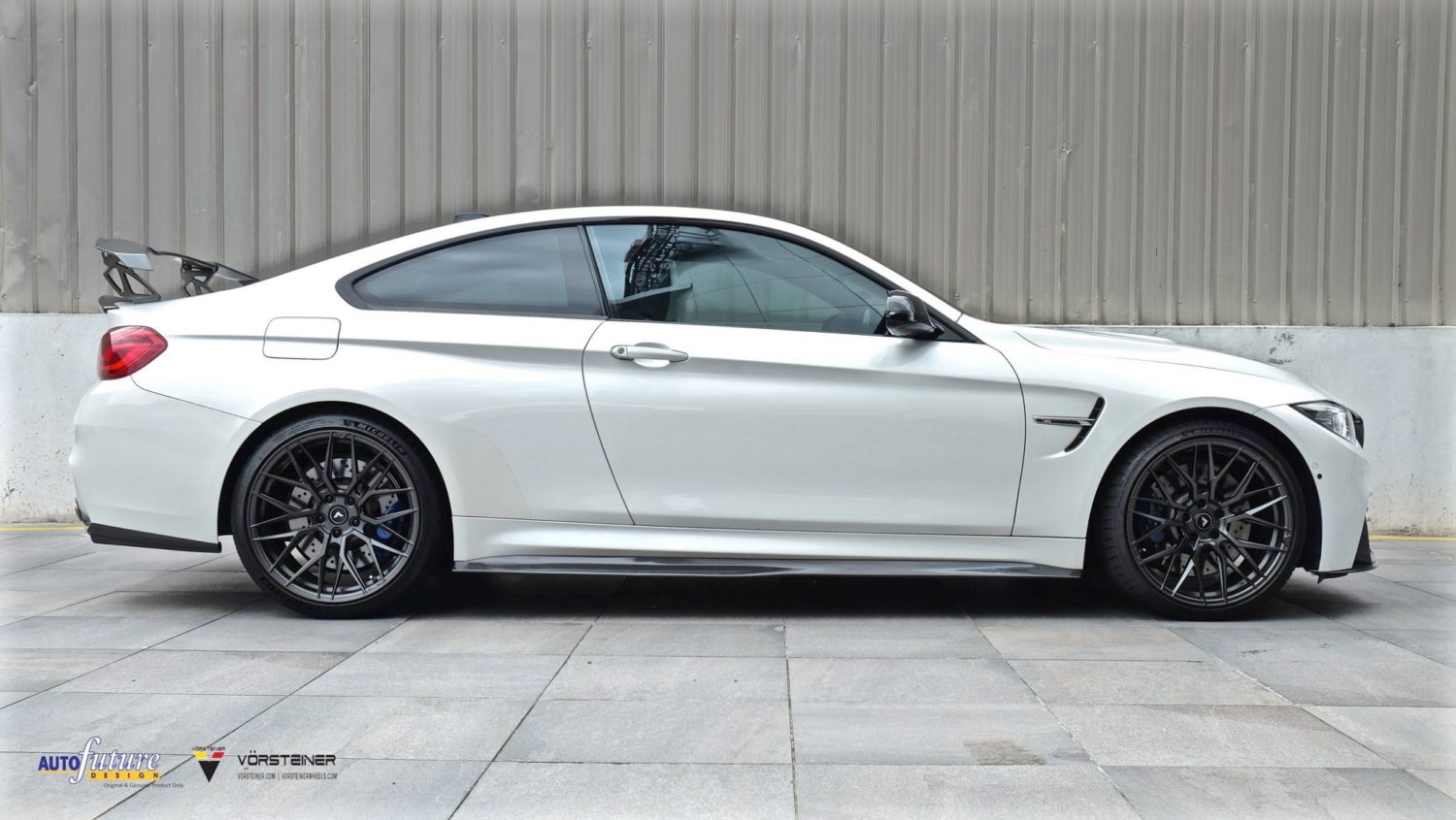 BMW M4 F82 White with Vorsteiner V-FF 107 Aftermarket Wheels | Wheel Front