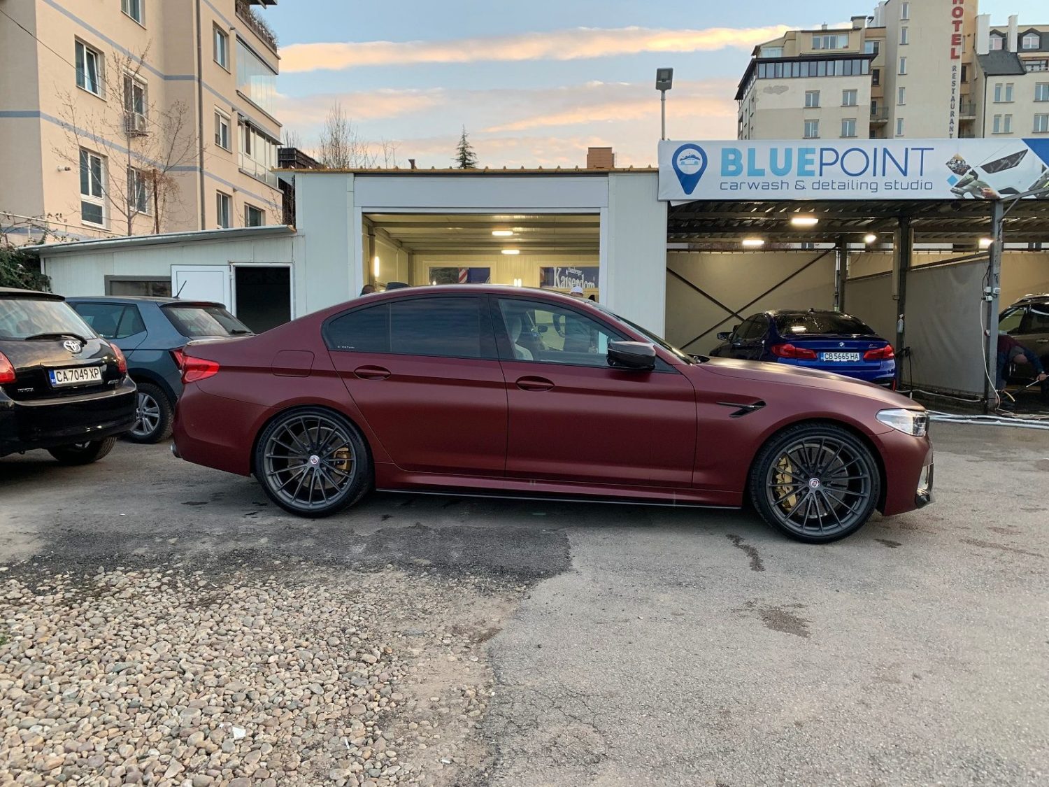 BMW M5 F90 Burgundy HRE P103 | Wheel Front
