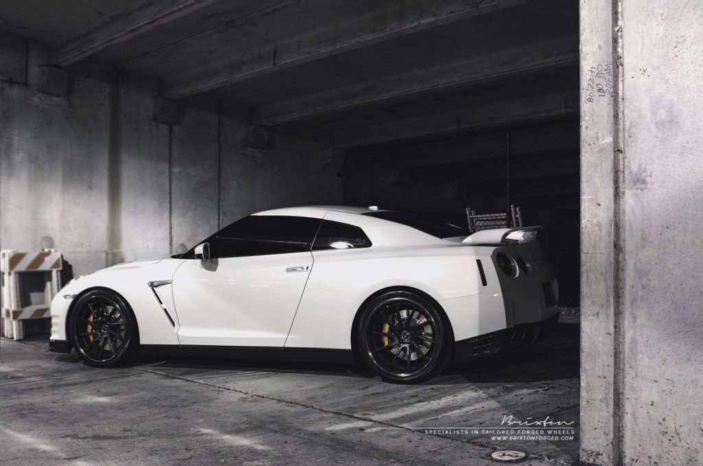Nissan GT-R R35 White Brixton Forged R10D Monaco | Wheel Front