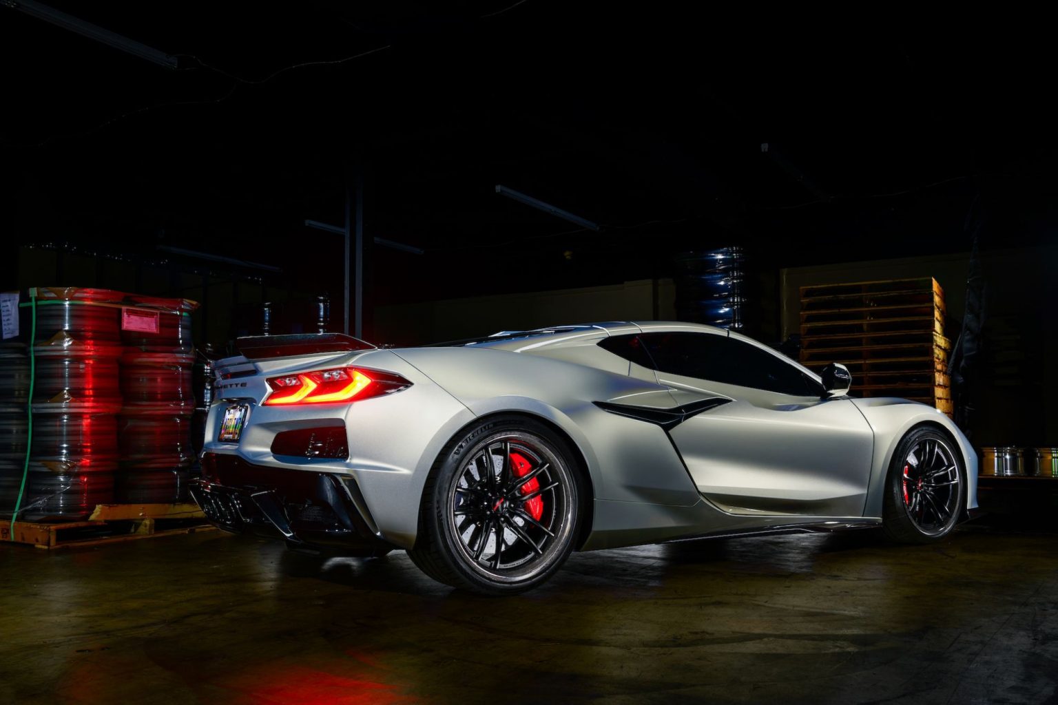 Chevrolet Corvette C8 Z06 Silver Forgeline Carbon+Forged CF207 | Wheel ...