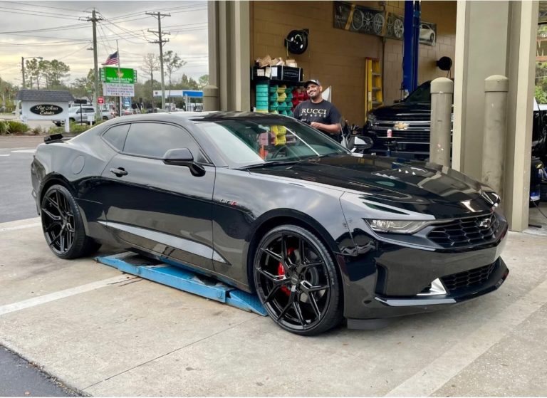 Chevrolet Camaro LT1 6th Gen Black Vossen HF-5 | Wheel Front