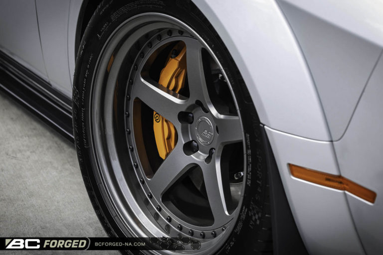 Dodge Challenger SRT Hellcat Redeye Silver BC Forged MLE05 | Wheel Front