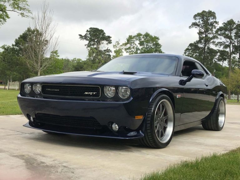 Dodge Challenger SRT Black Triumph Forged Timeless | Wheel Front