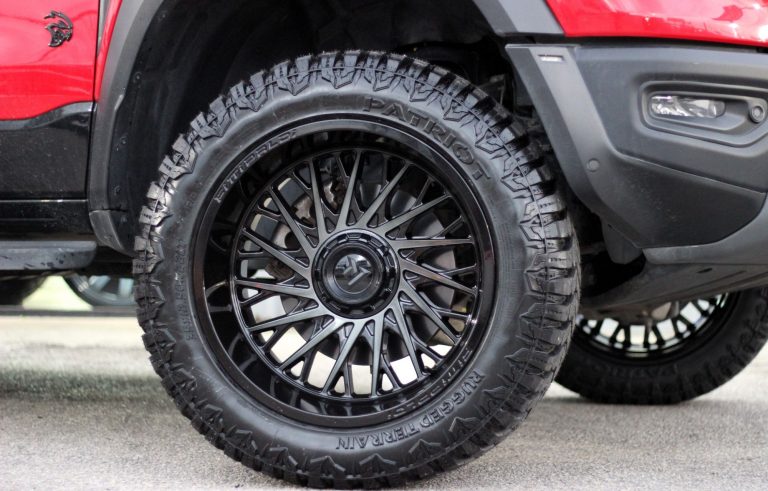 Dodge Ram TRX Red Fittipaldi FA08 | Wheel Front