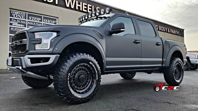 Ford F-150 Raptor Black KMC XD136 Panzer | Wheel Front