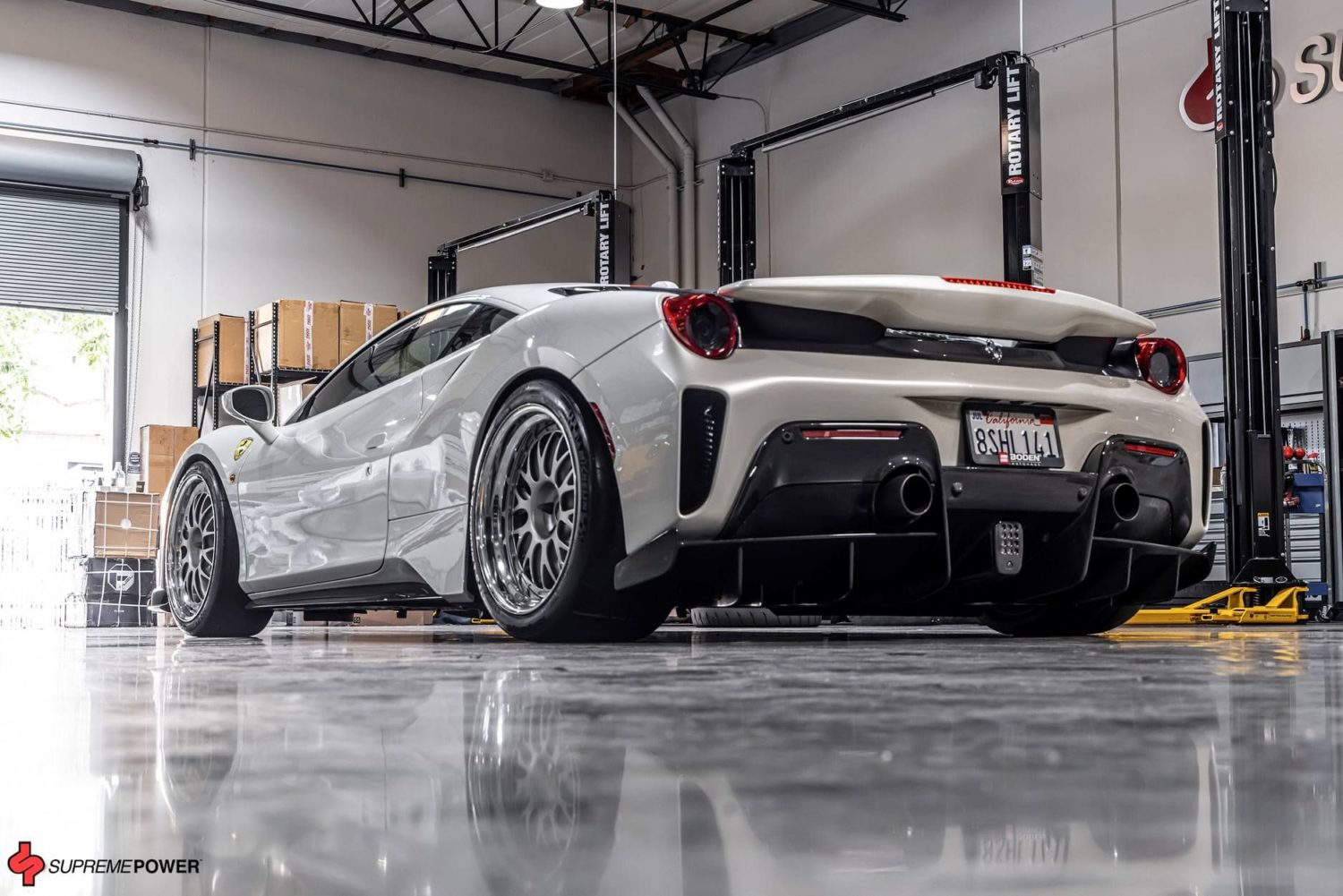 Ferrari 488 Pista White BBS E89 | Wheel Front