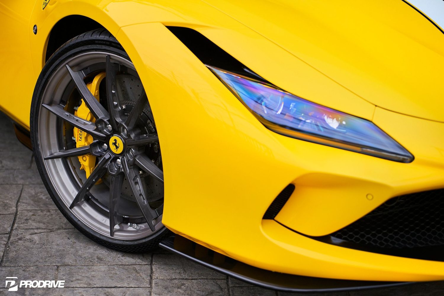 Ferrari F8 Tributo Spider Yellow BC Forged HCX02 | Wheel Front