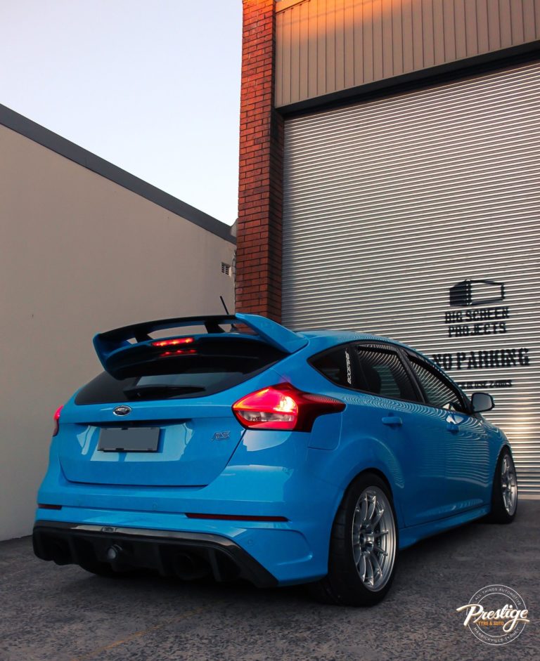 Ford Focus RS Mk3 Blue Enkei NT03+M | Wheel Front