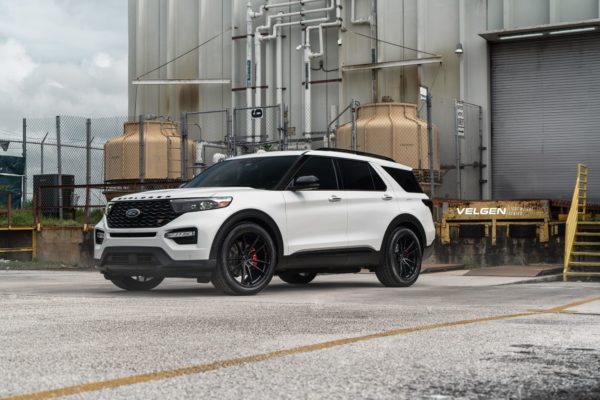 Ford Explorer ST White Velgen VF5 | Wheel Front