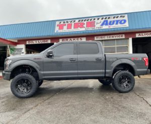 Ford F-150 Grey Fuel Off-Road Siege D706 | Wheel Front