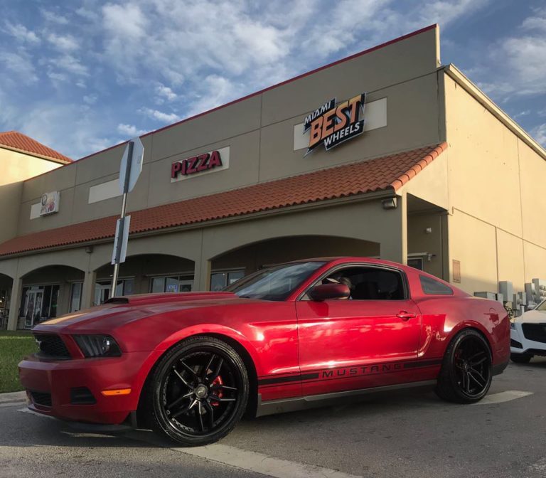 Ford Mustang S197 Red Niche Methos M194 Wheel | Wheel Front