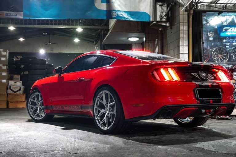 Wheel Front | Aftermarket Wheels Gallery - Ford Mustang