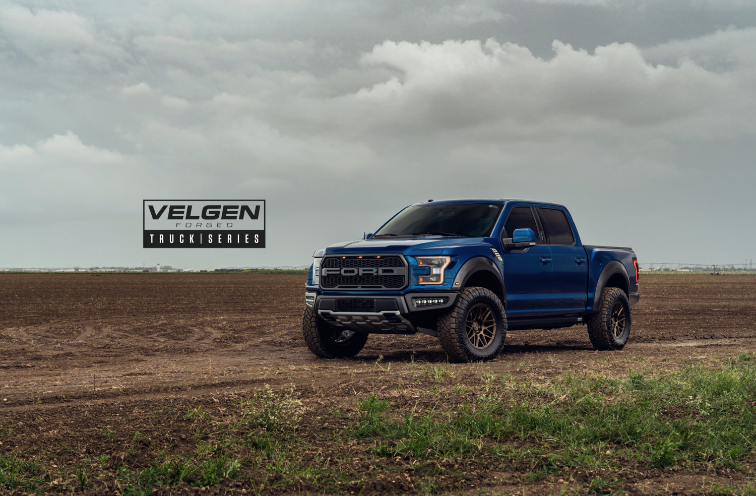 Ford F-150 Raptor Blue with Bronze Velgen VFT9 | Wheel Front