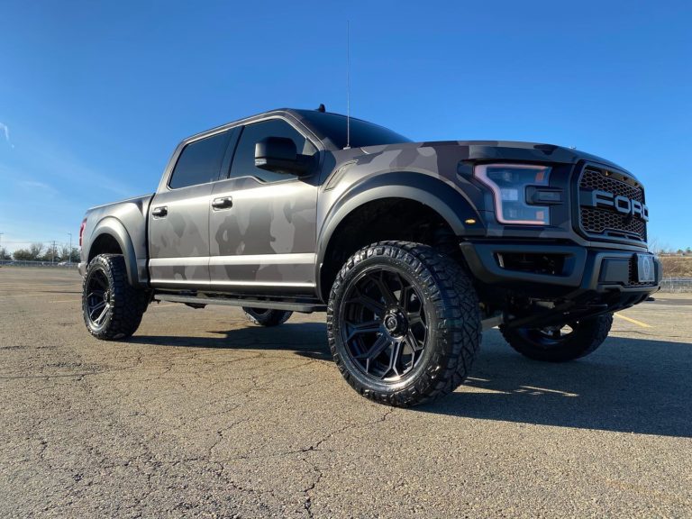 Ford F-150 Raptor Grey Fuel Off-Road Siege D706 | Wheel Front