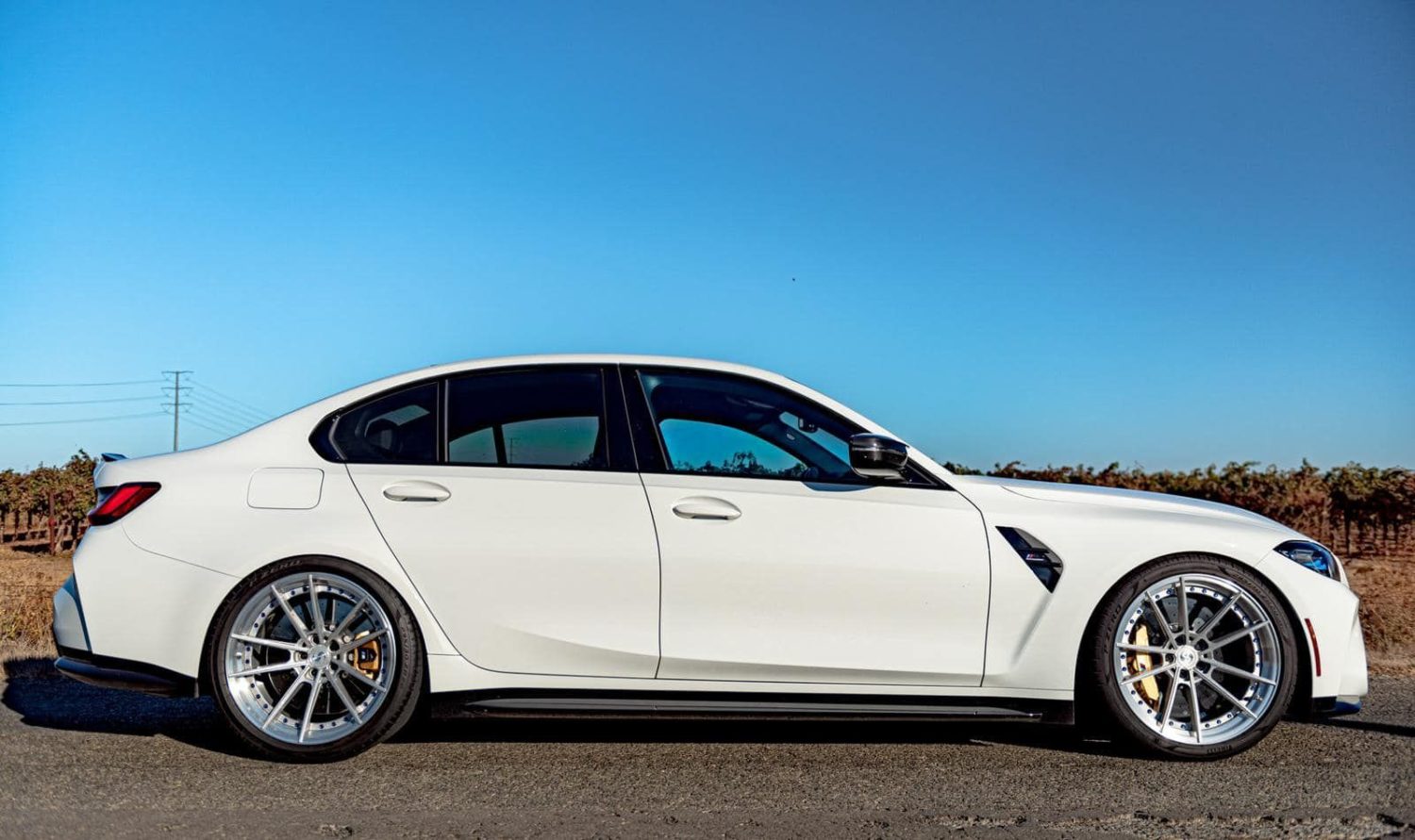 BMW M3 G80 White Signature SV310S | Wheel Front