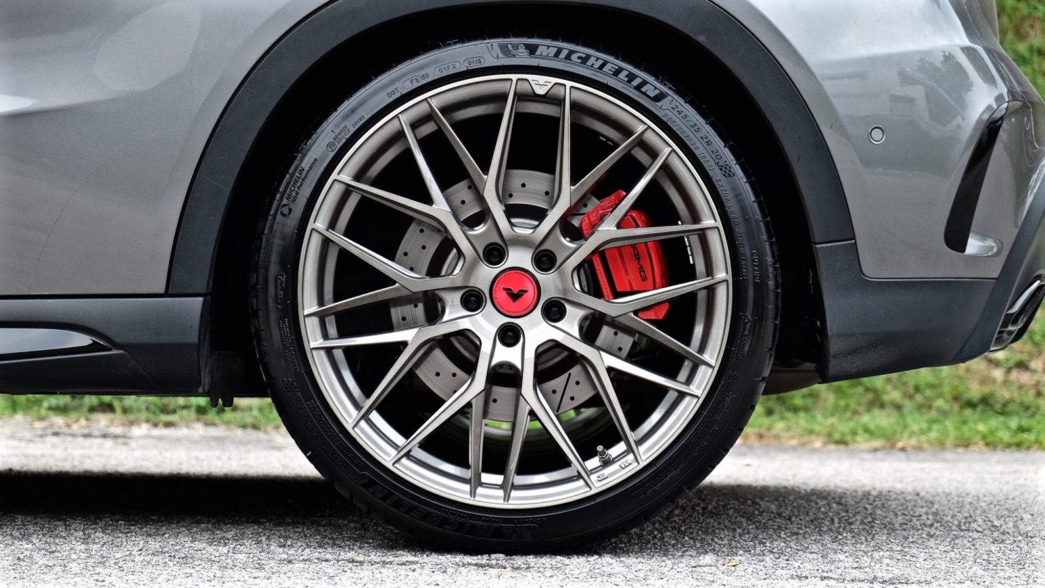Mercedes-Benz GLA45 AMG Grey with Vorsteiner V-FF 107 Aftermarket ...