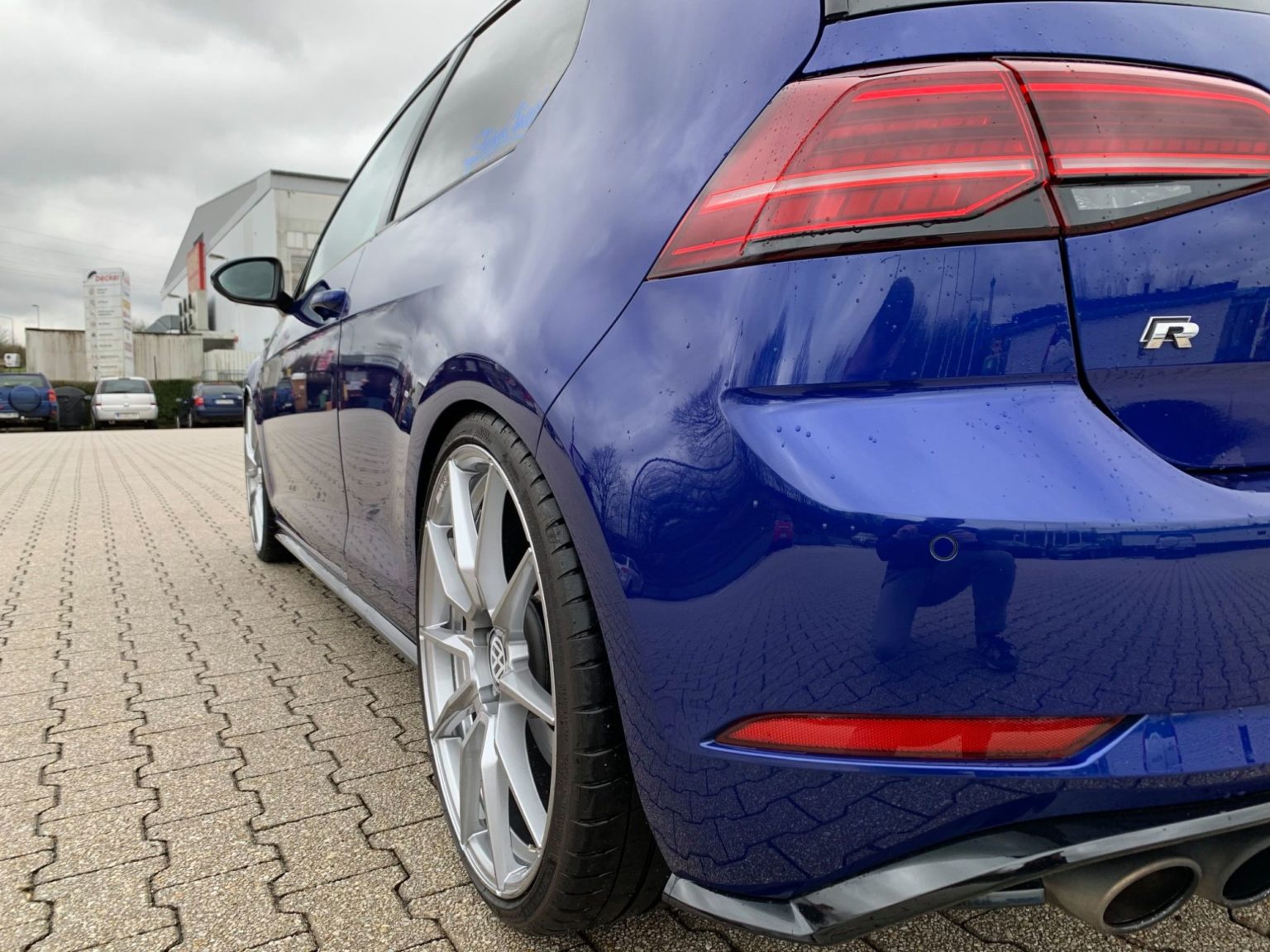 Volkswagen Golf R Mk7 Blue Motec Ultralight | Wheel Front