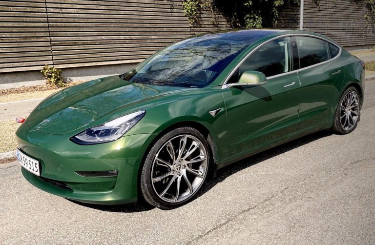 Tesla Model 3 Green Tomason TN24 | Wheel Front